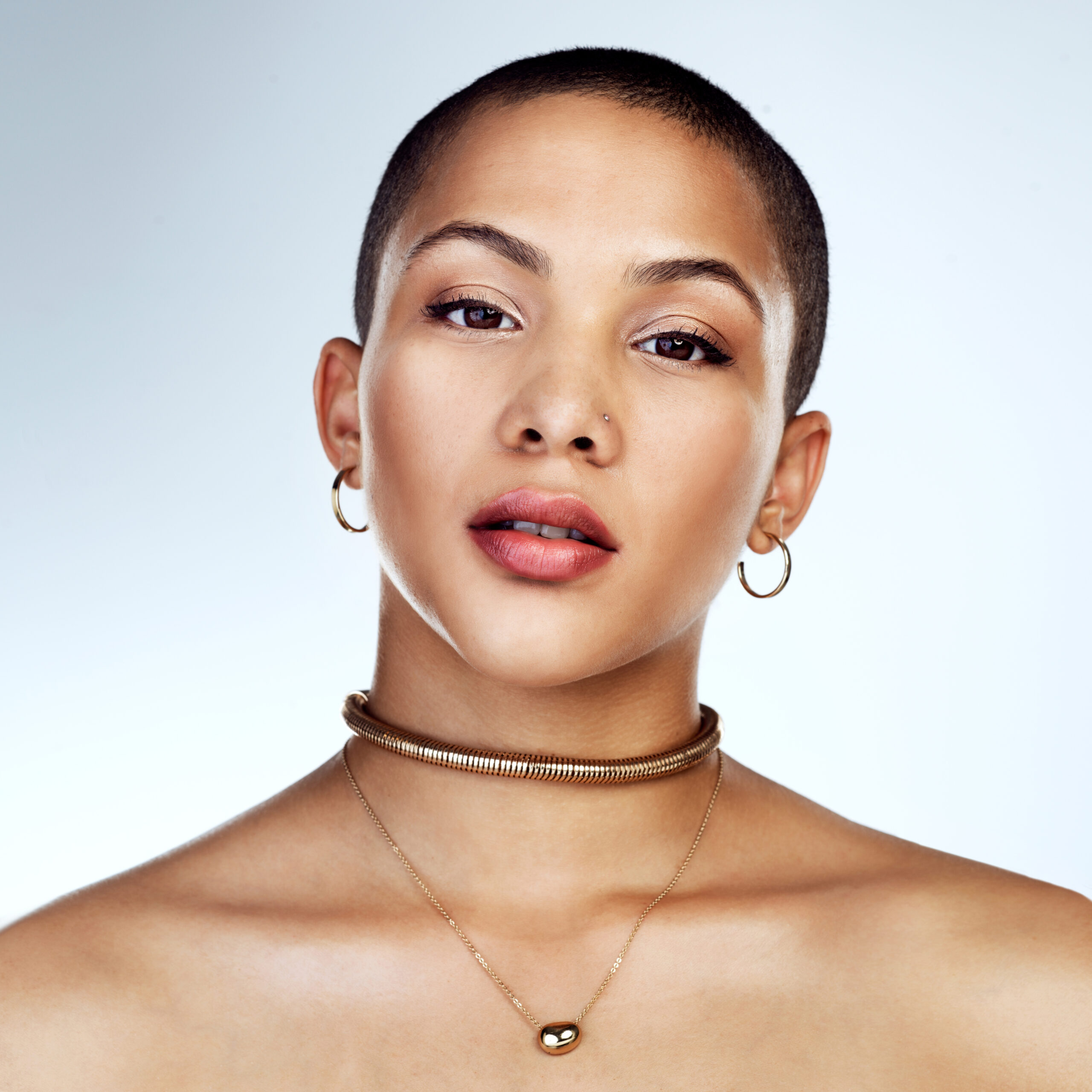 Accessories and Style Guide for Women with Clean-Shaven Heads - Front ...